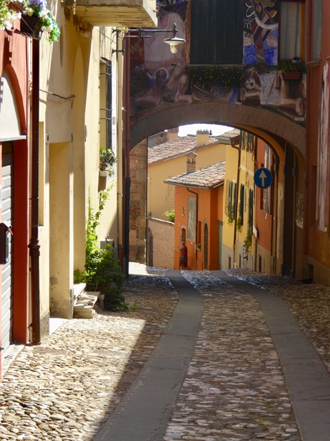 Dozza Day Trip – Accidental Nomads